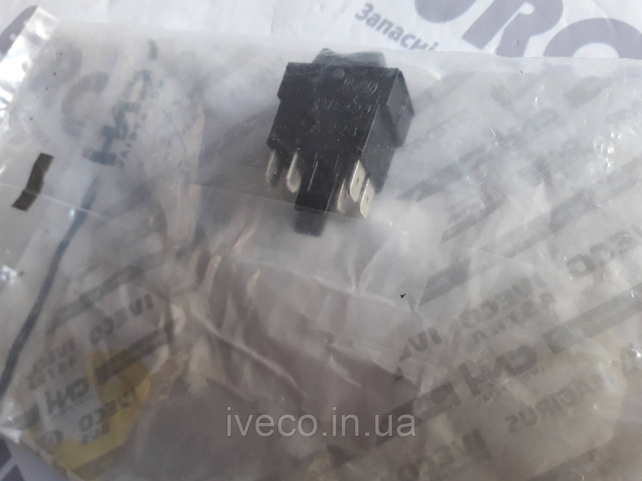 Купить Клавиша стеклоподъемника Iveco EUROCARGO EUROTECH Eurotrakker ...