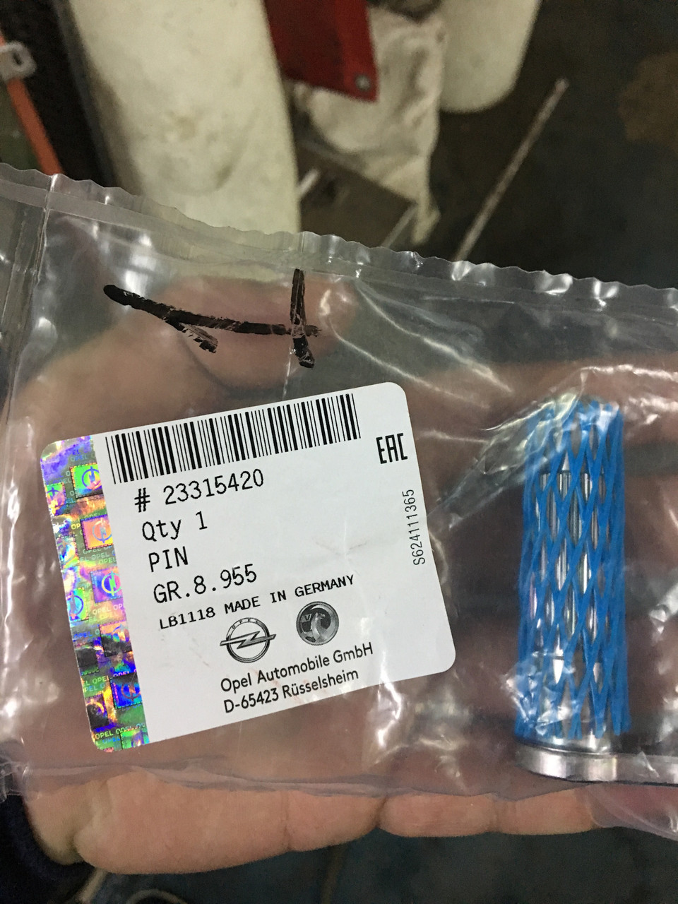 Купить Шкворень поворотного кулака нижний GM 23315420 OPEL Astra-J 3 ...