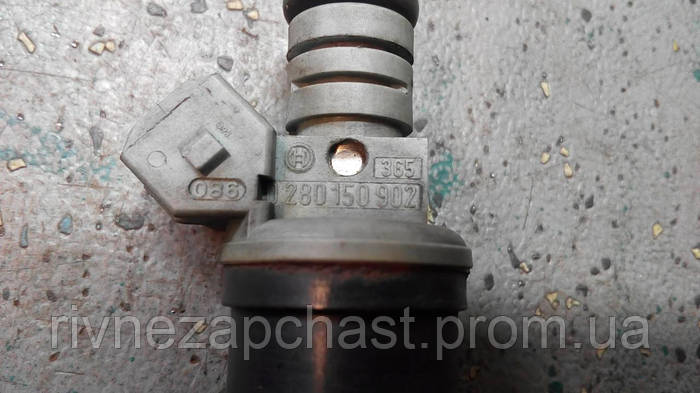 Купить Форсунка Volkswagen Golf II 1.8; 1.8GTi 1983-1993 года, цена 300 ...