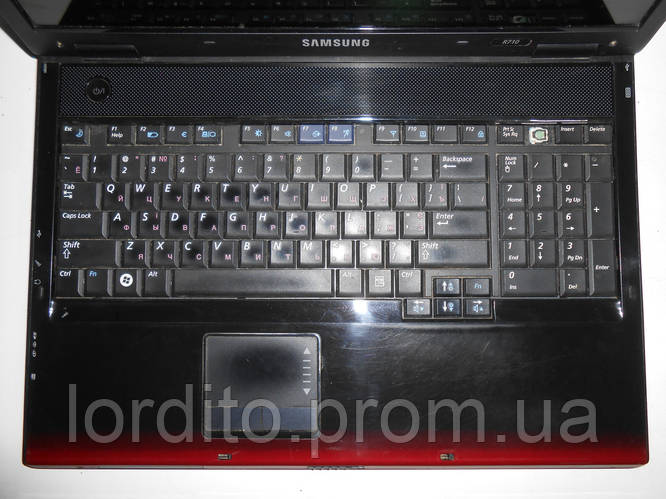 Ноутбук Samsung NP-R710 (AS02UA), ціна 3000 грн — Prom.ua (ID#440758069)