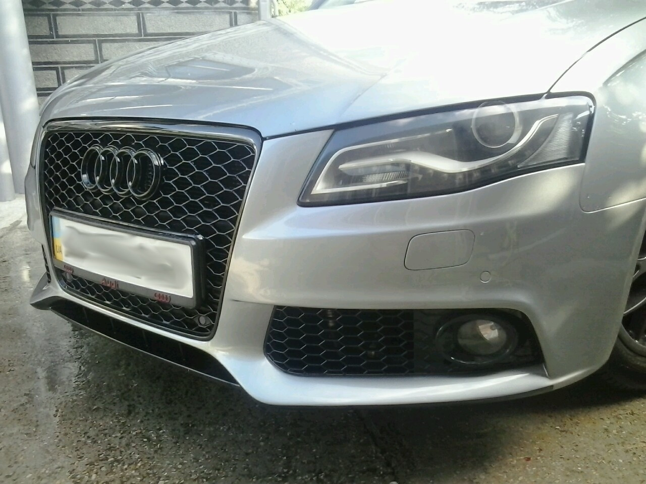 Решетка радиатора Audi A4 B8 (07-11) стиль RS4 (черный глянц) (ID ...