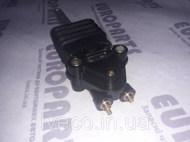 Купить Кран уровня пола кабины Iveco DAF MAN VOLVO SCANIA RVI 1341990 ...