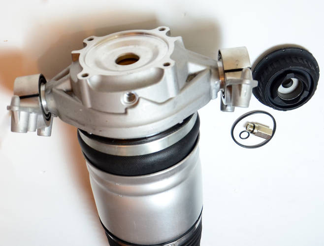 Пневмоподушка задняя Cayenne Q7 Touareg Левая Правая, цена 6800 грн ...