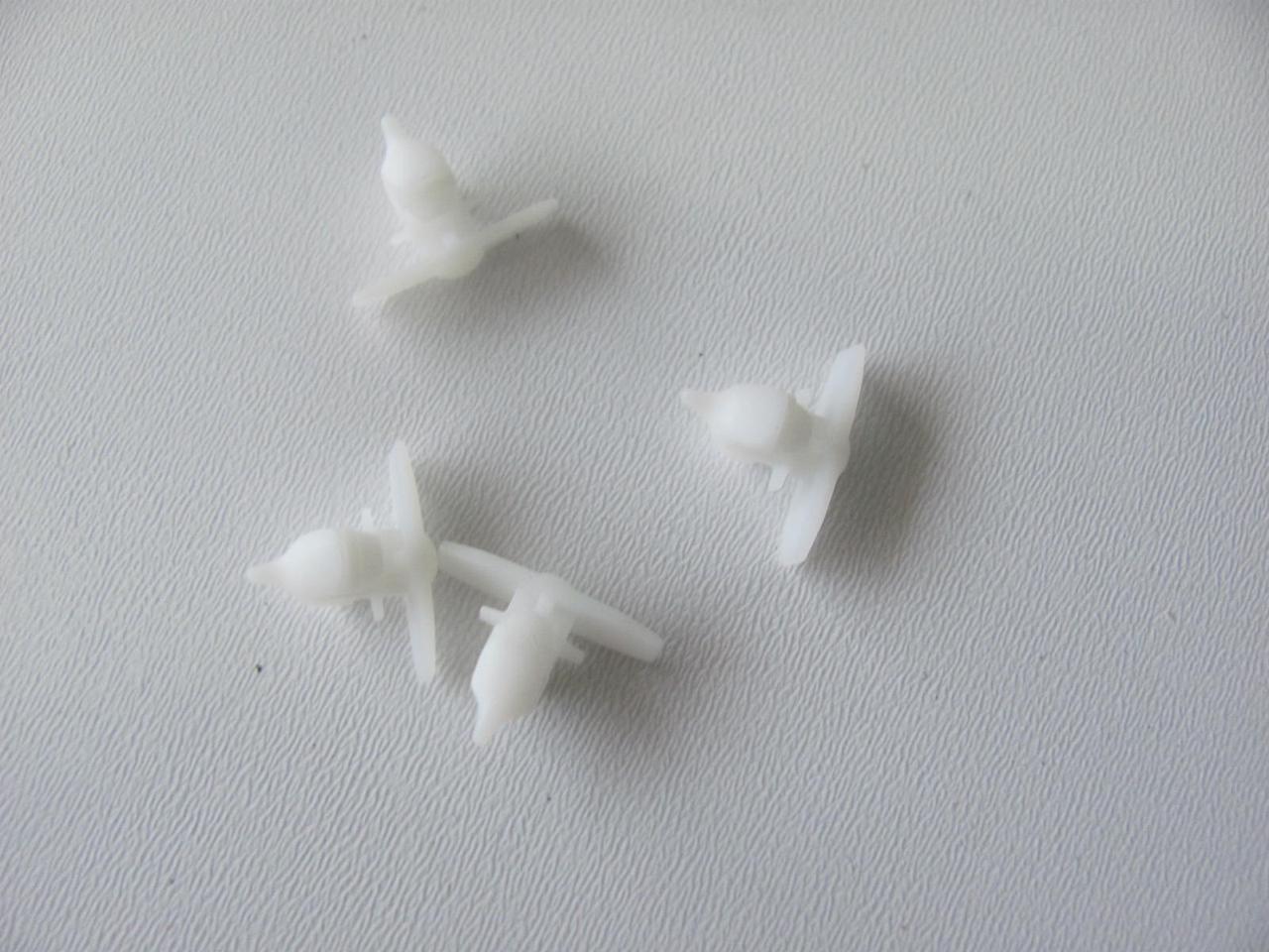 Клипса крепления уплотнителя двери VW T5 03- (цена за 1 шт.) VAG ...