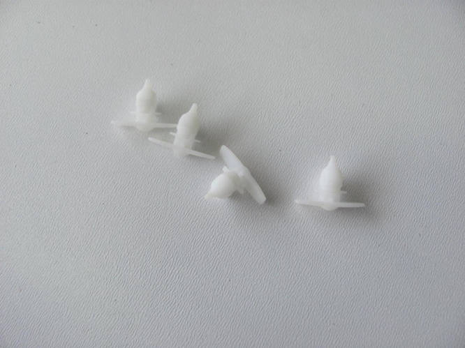 Клипса крепления уплотнителя двери VW T5 03- (цена за 1 шт.) VAG ...