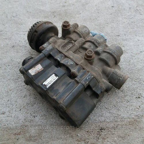 Кран рівня підлоги WABKO б/у Атего клапан ECAS електромагнітний ...