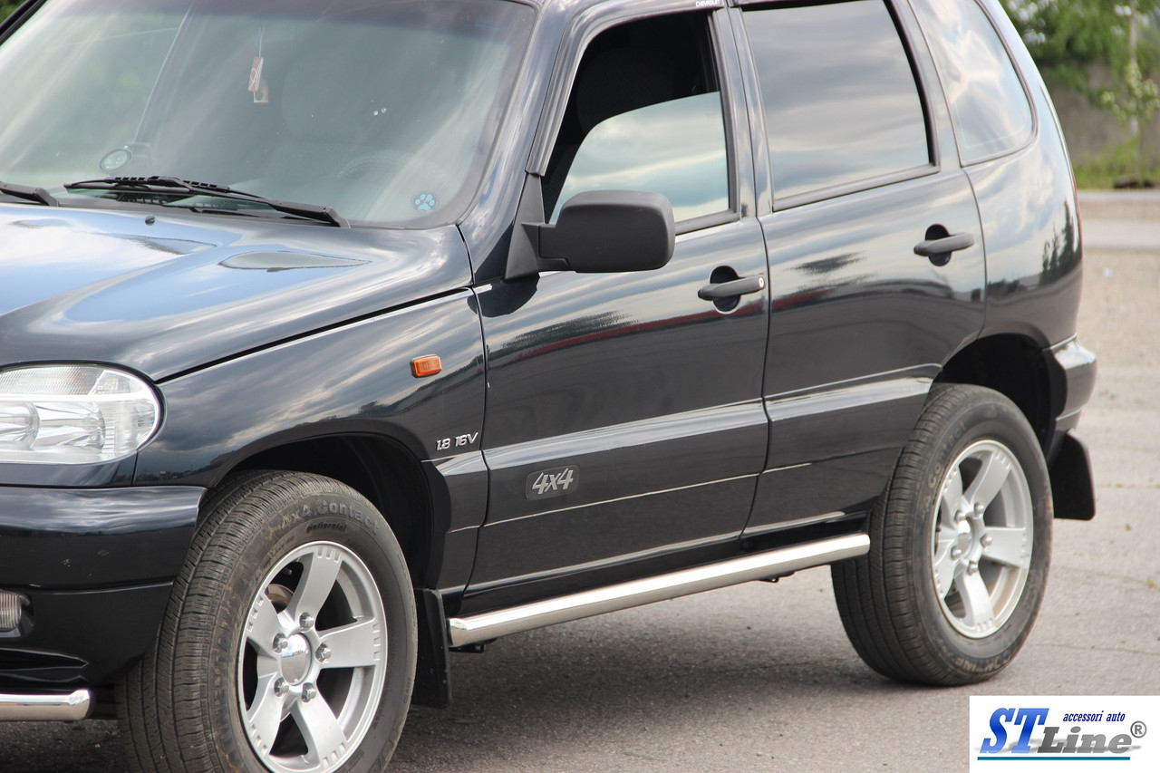 Chevrolet Niva (10+) Bertone Боковые Пороги Подножки Труба на для ...