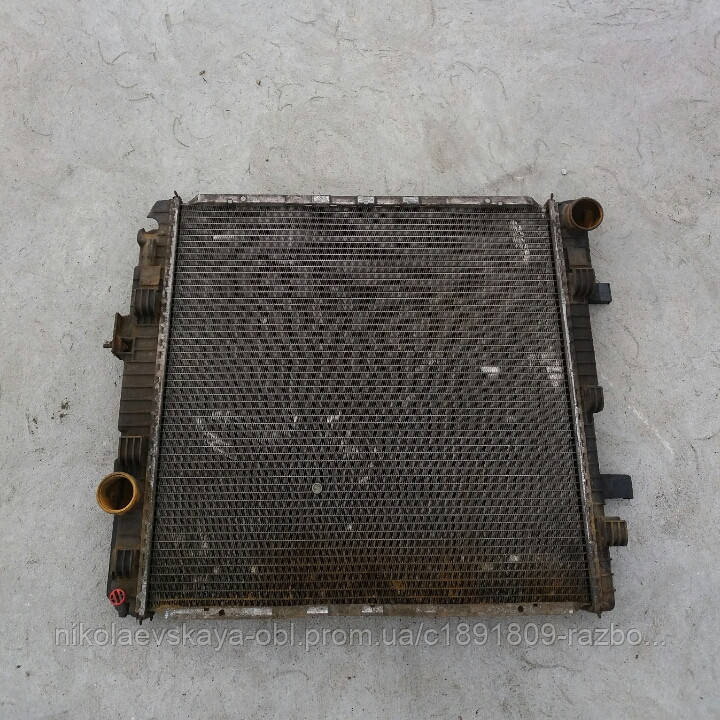 Замовити Радіатор Mercedes-Benz Atego б/у ОРИГІНАЛ Behr Мерседес Атего ...