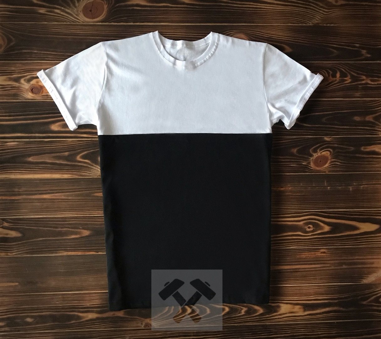Черно-белая мужская футболка / Футболки с надписями на заказ, цена 460 ...