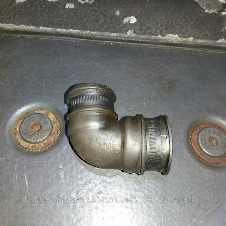 Купити Вентиляційний Патрубок клапанної кришки Mercedes Atego ...