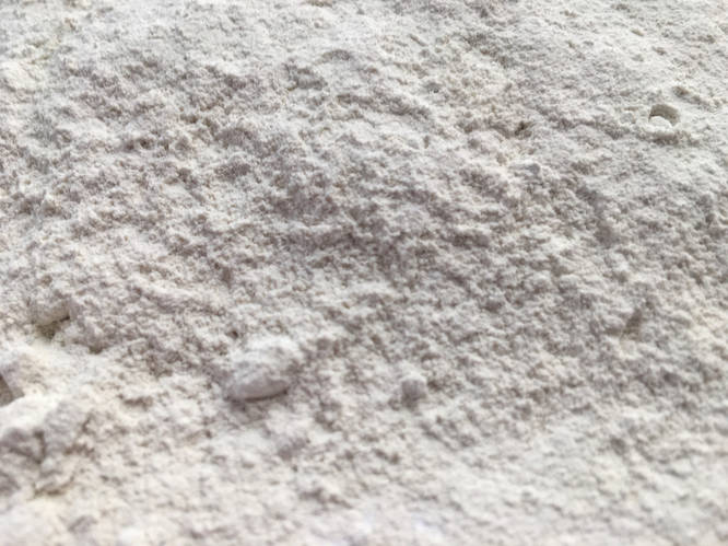 Глина Белая молотая 1 кг, Мел-ок, цена 137 грн - Prom.ua (ID#1087572987)