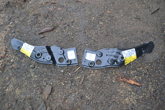 Крепления к передней панели для Renault Duster II 625196782R (левая) и ...