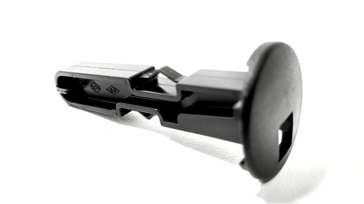 Фиксатор кронштейн радиатора Renault Megane 2 Рено Меган 2 8200139654 ...