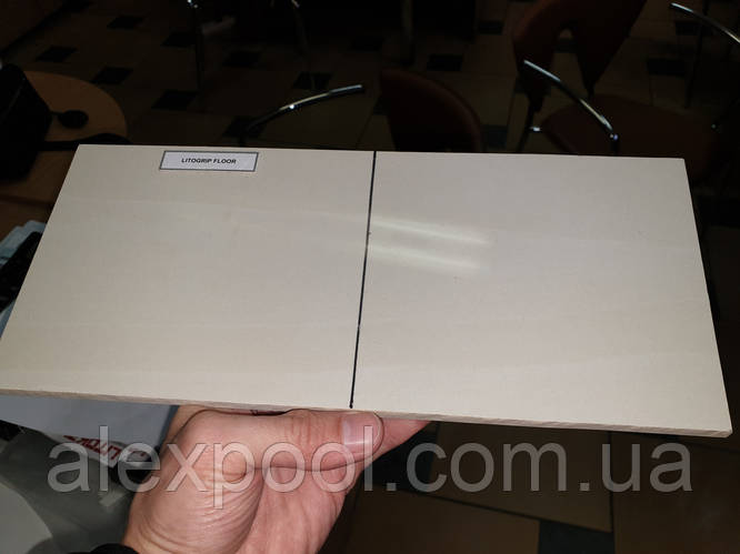 Litokol LITOGRIP FLOOR 1 л - Протиковзке засіб для плитки, мозаїки ...