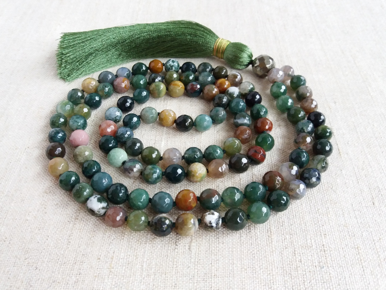 Четки Из Натурального Камня Моховой Агат 108 Бусин с Узлами D 8мм ...