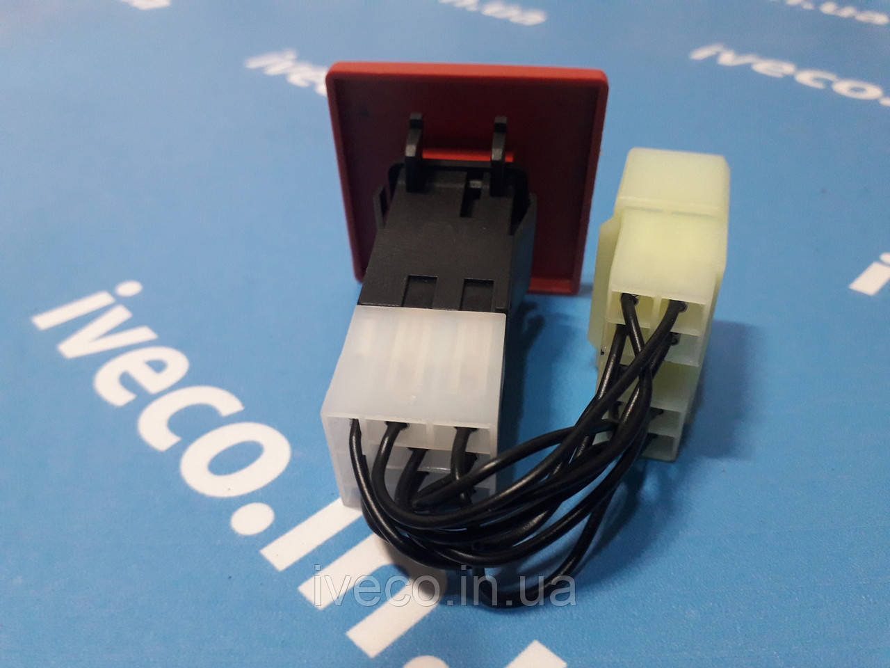 Кнопка аварийки Iveco Eurotech EuroStar Eurotrakker Ивеко Евротех ...
