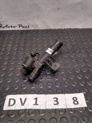 DV0138 110603026R Корпус термостата 1.5 dci Renault (RVI) Megane 3 09 ...