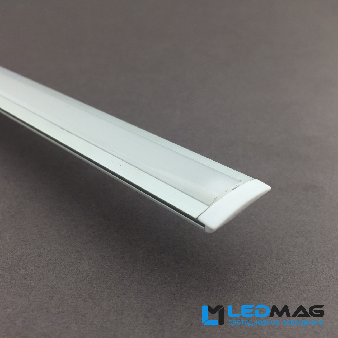 Профиль для светодиодной ленты врезной в гипсокартон - 98 фото