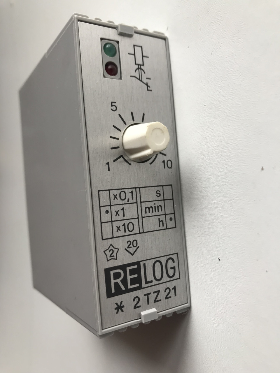 Реле Времени RELOG 2TZ21 1-10ч 220V DDR — в Категории "Реле Времени" на ...