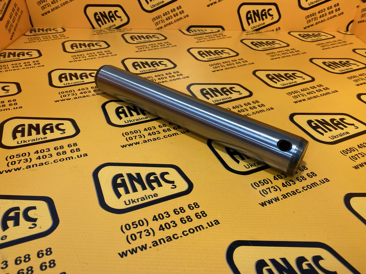 811/90583, 811/50373 Палец гидроцилиндра телескопа задней стрелы на JCB ...