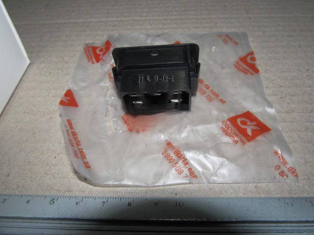 Кнопка склопідіймача ГАЗ 3110 (Дорожня карта). ПКЛ-12-1, ціна 108.38 ...