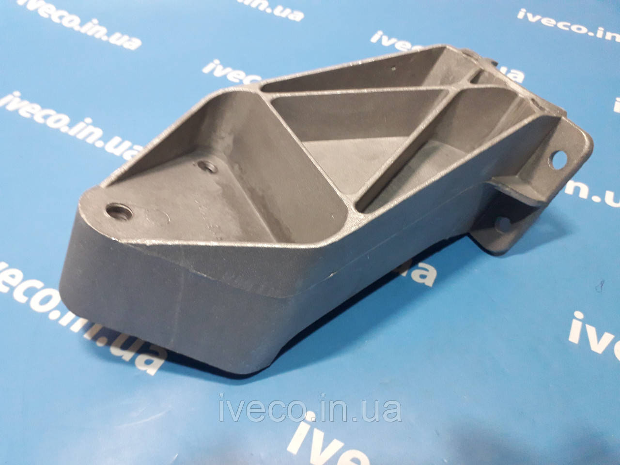 Кронштейн брызговика DAF XF95 XF105 задний 1371224 1004.00011 5.66034 ...