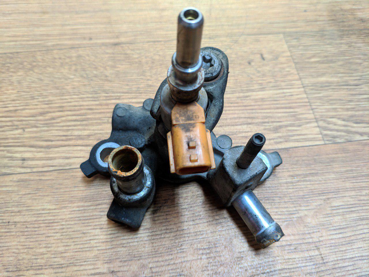 Форсунка системы EGR (холодного пуска) Renault Master, Opel Movano 2.3 ...