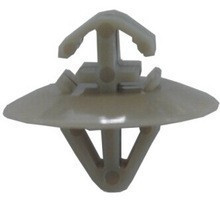 Купить Клипса молдинга Renault Trafic Рено Трафик 7703077421, цена 11 ...