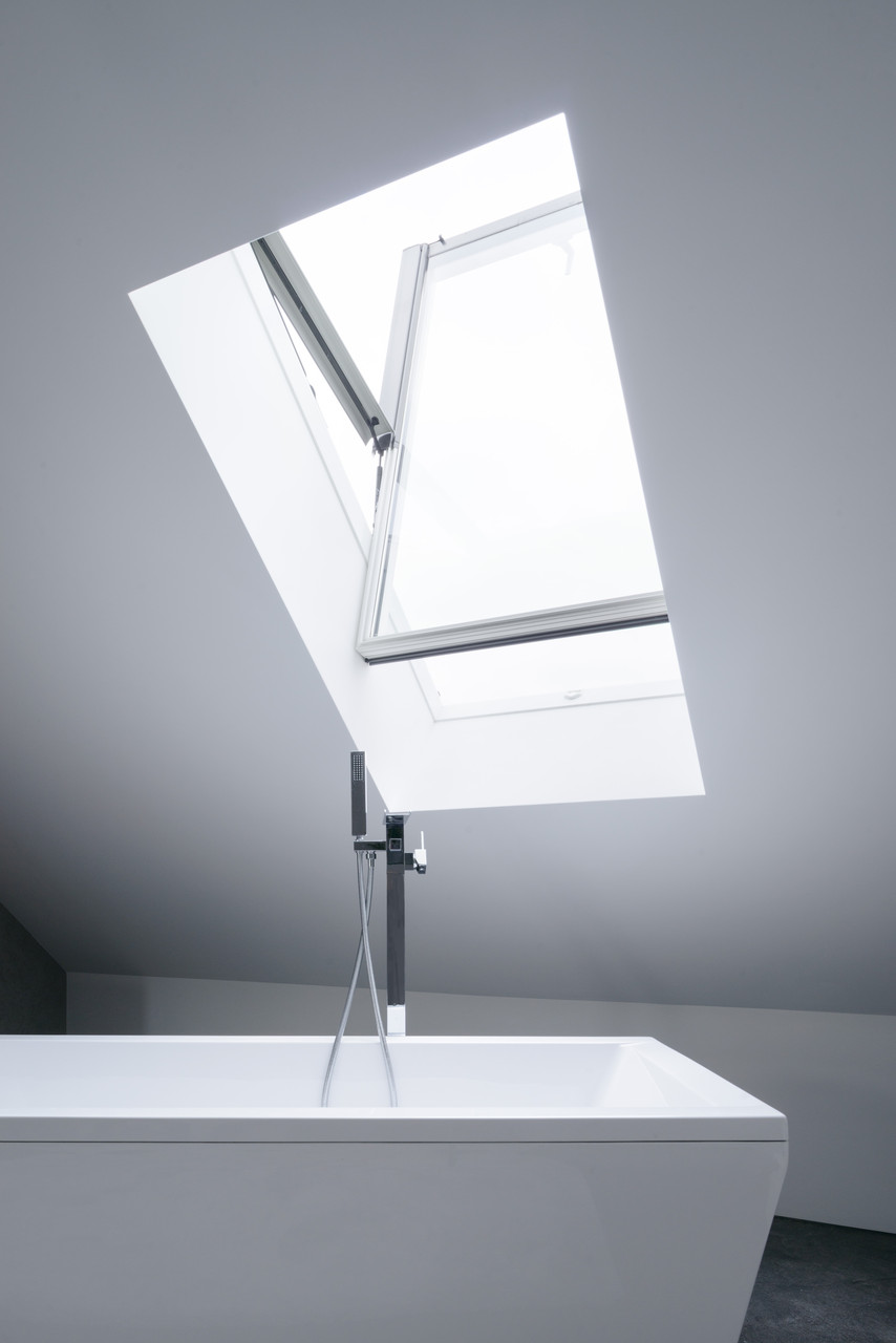 Двокамерні Мансардні вікна ПВХ Roto Designo WDF R79 K WD AL Мансардне ...