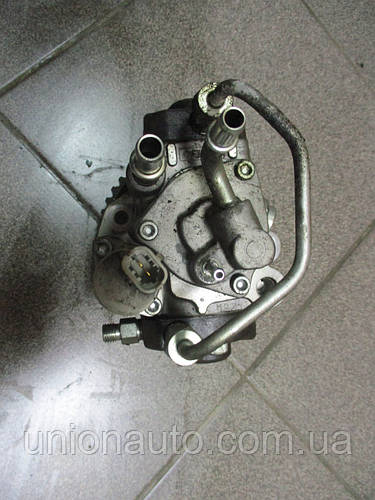 Топливный насос высокого давления, ТНВД 55575409 Opel Astra IV 1.7 CDTi ...