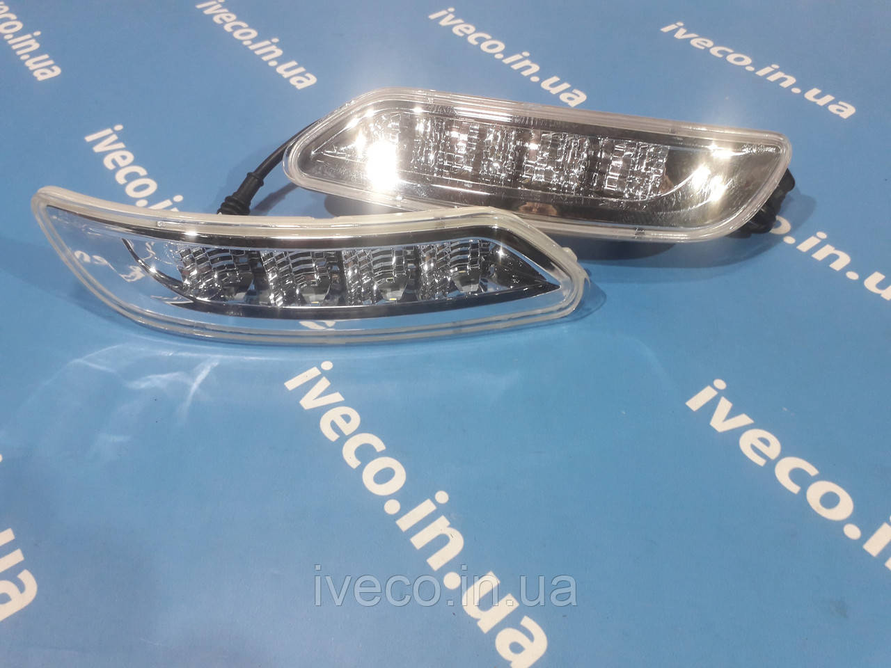 Габаритний ліхтар габаритні вогні на козирок IVECO STRALIS лівий ...