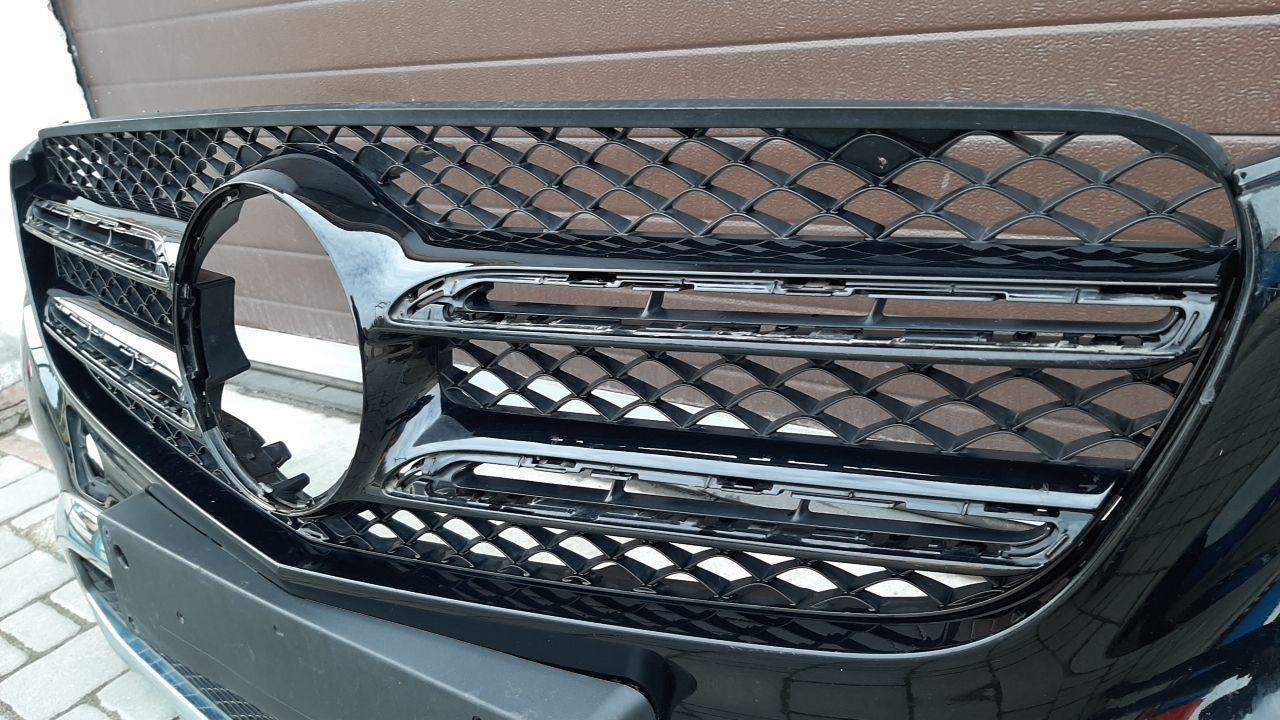 Бампер передній Mercedes GLC X253 Рестайлинг14-19 A2538850122 / Решітка ...
