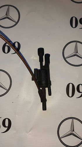 Б/у клапан/ Перемикаючий клапан системи подачі повітря 0025401497 ...