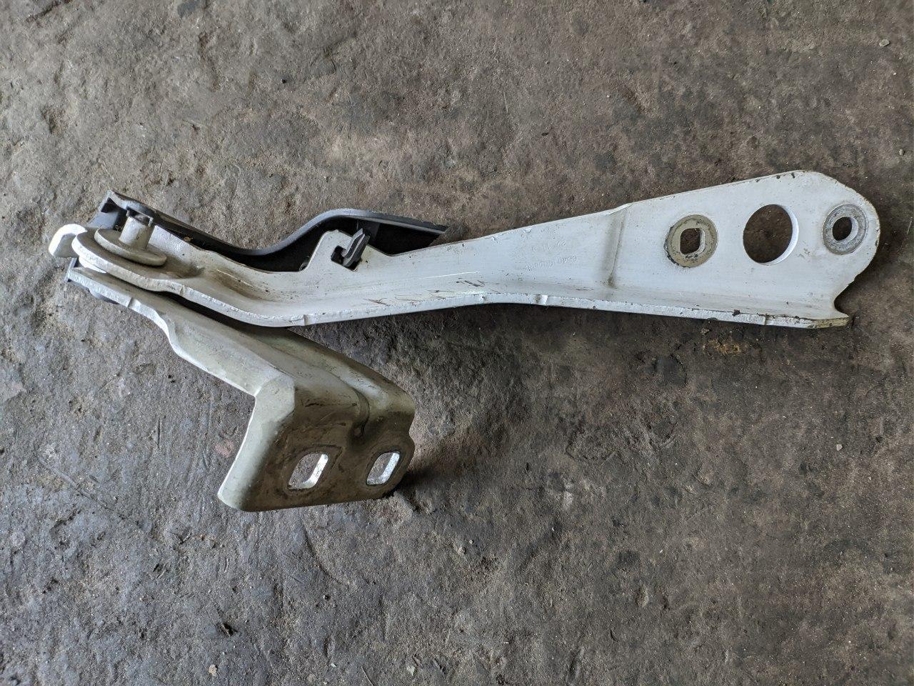 Купить Петля капота левая Renault Master, Opel Movano 2010-, 654010006R ...