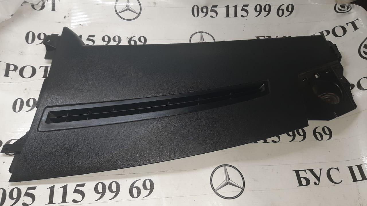 Б/у Накладка торпедо комплект під лобове скло A9066890007 Mercedes ...