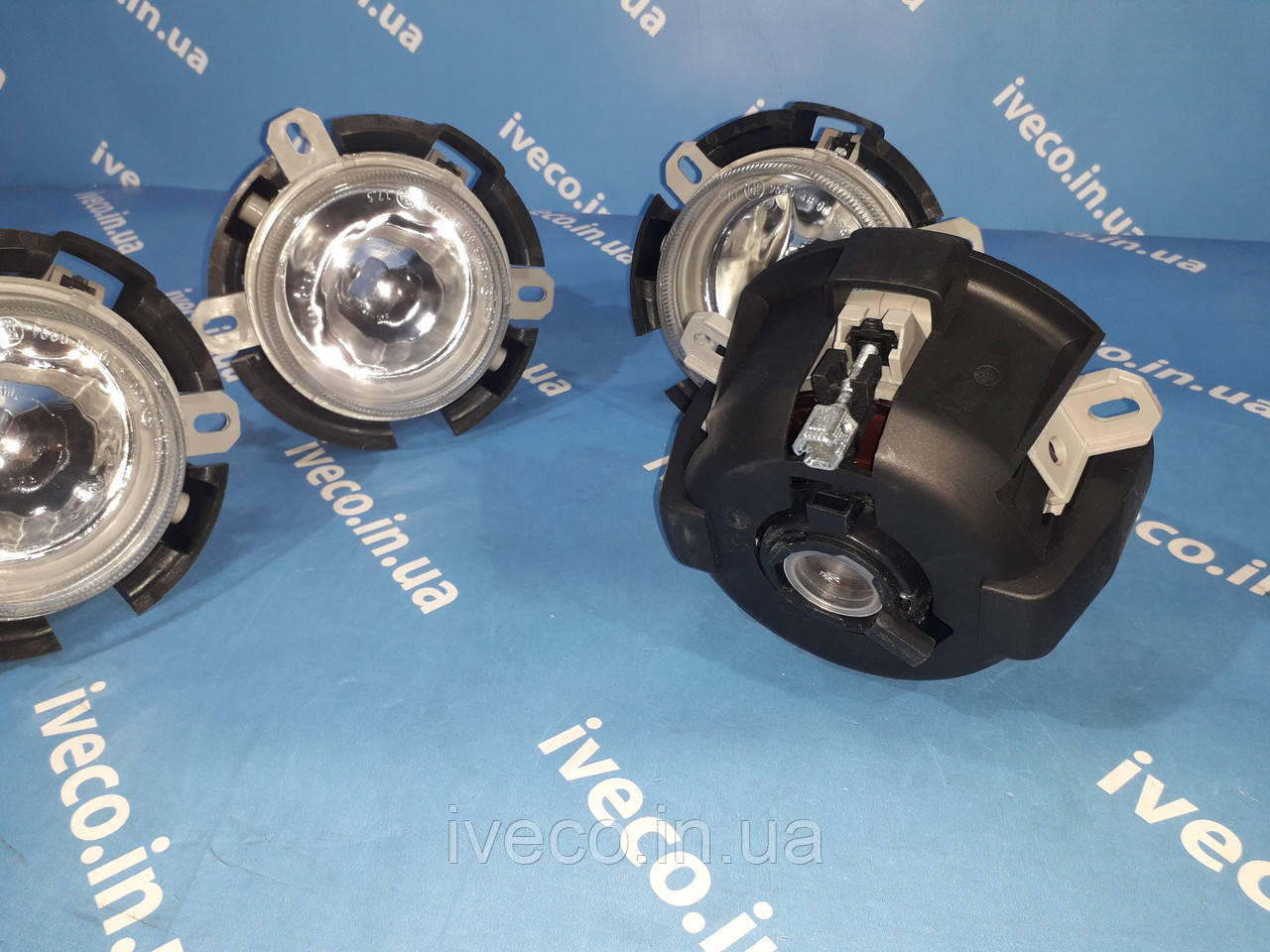 Протитуманна фара Iveco Stralis Івеко Страліс права ліва 41221083 ...