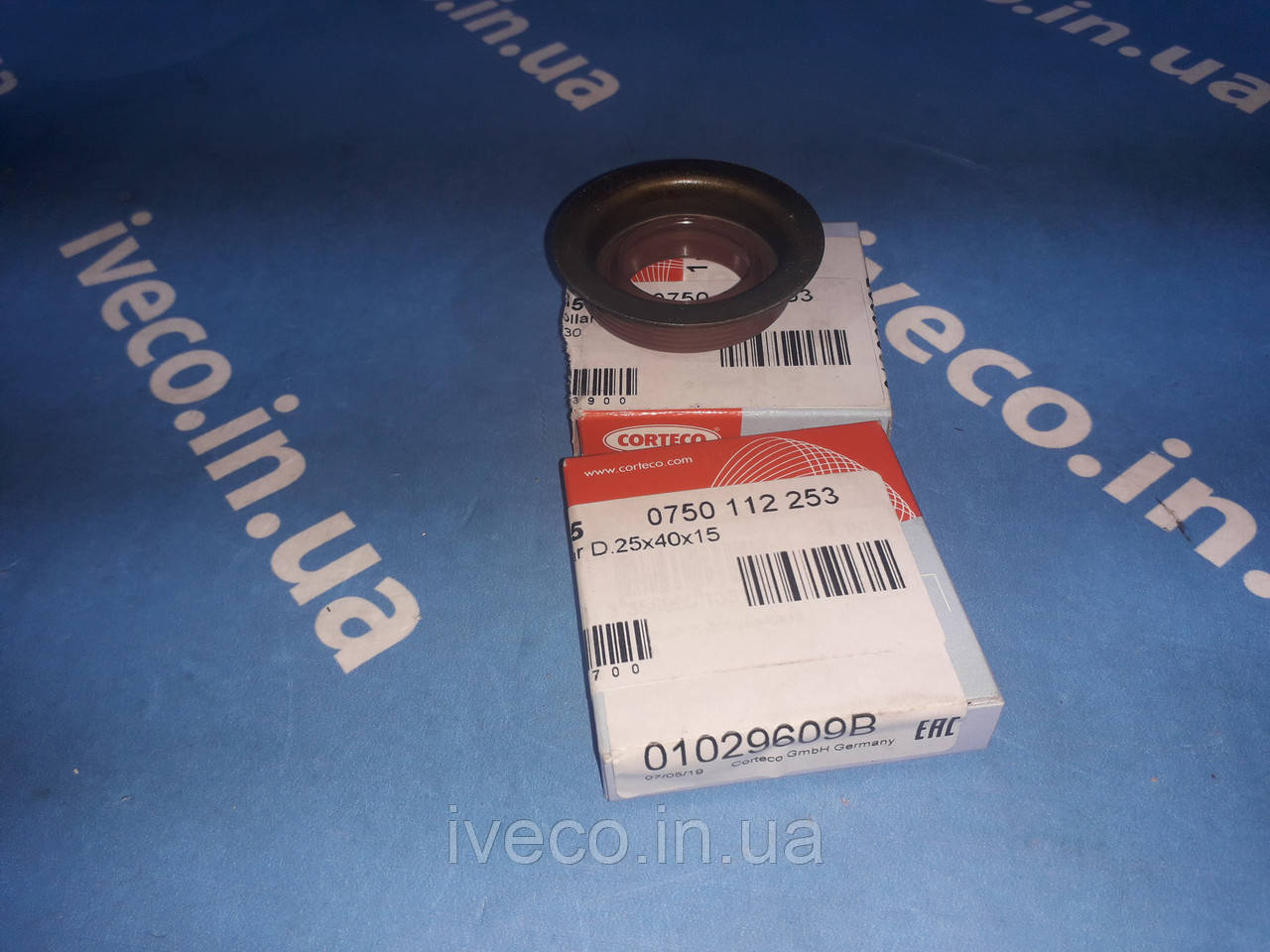 Сальник КПП ZF DAF IVECO MAN RENAULT 0750112131 0750112253 1295232 ...