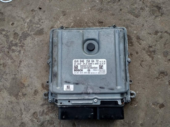 Купити Блок управління двигуном Б/У Mercedes-Benz Sprinter W906 ...