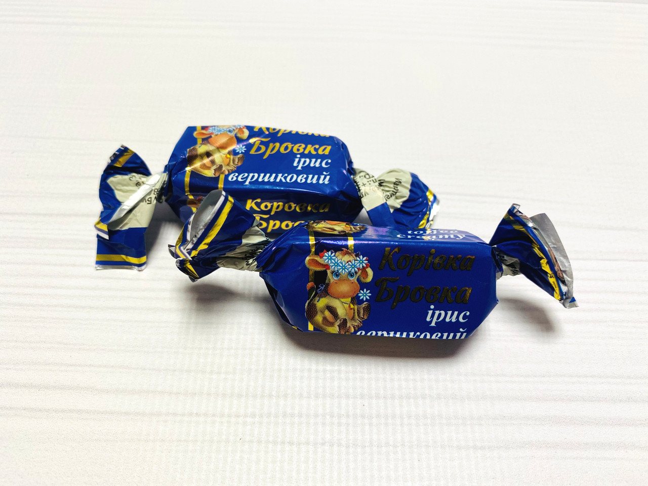 Конфеты Ирис Сливочный Коровка Бровка 2кг. ТМ Балу — Купить Недорого на ...