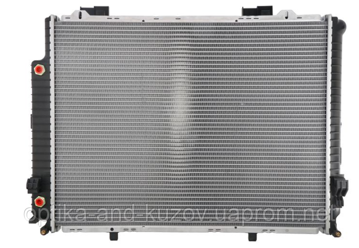Купити Радиатор двигателя (automatyczna) MERCEDES E (W210) 3.0D 12.96 ...