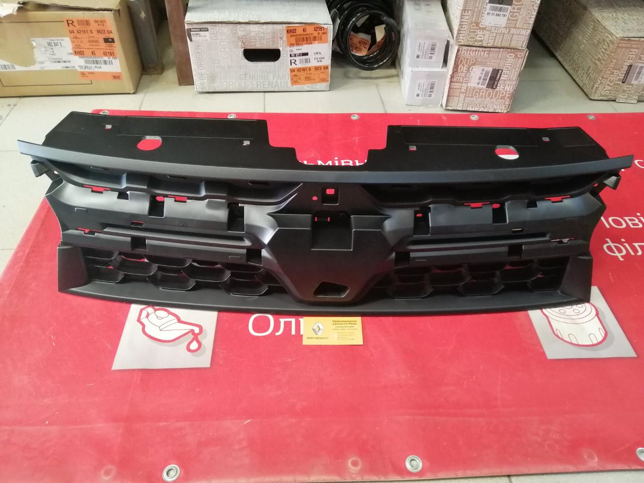 Решетка радиатора на Renault Duster с 2015 года (Оригинал) - 623105314R ...