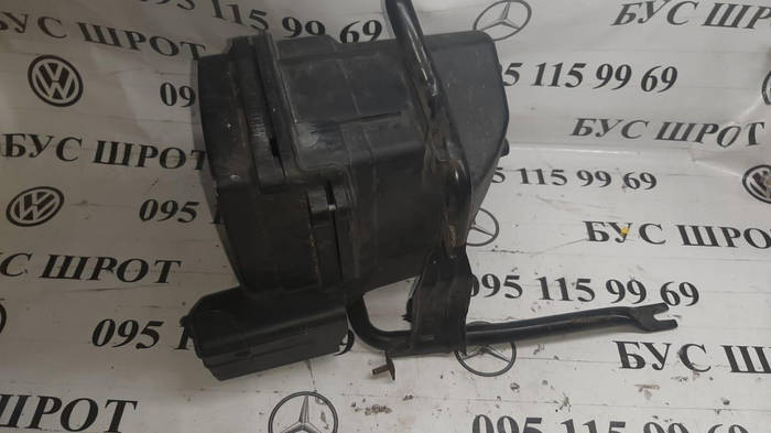 Купити Б/у Корпус блока запобіжників 1338494080,1338495080 Peugeot ...