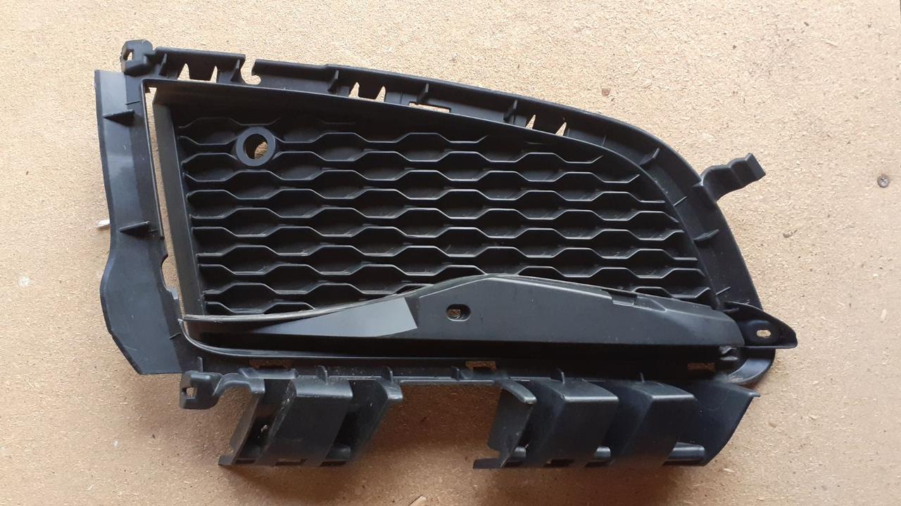 РЕШИТКА БАМПЕРА JAGUAR XF ПРАВАЯ GX63-8B289 T2H16759 (ID#1167329685 ...