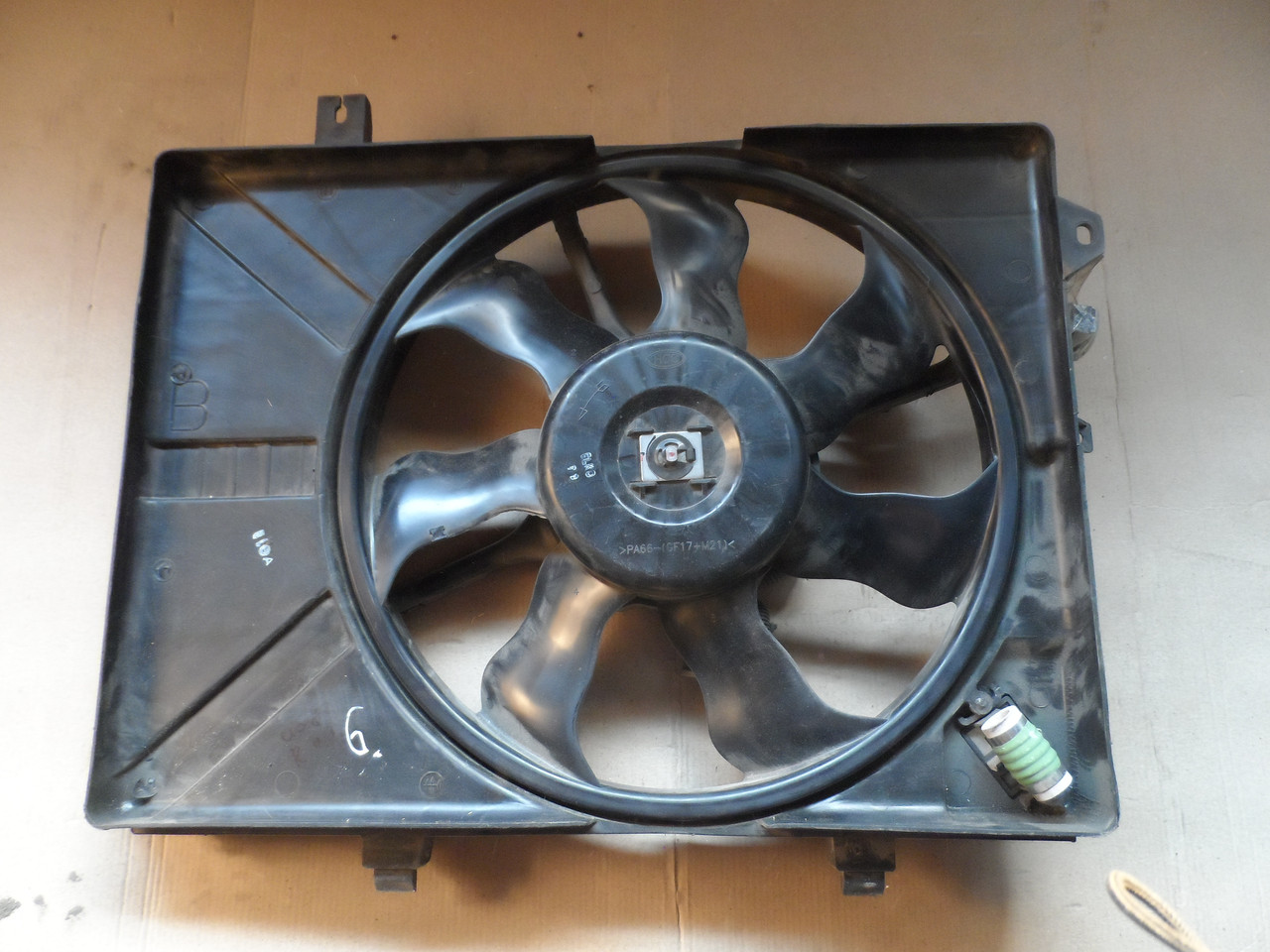 Дифузор у зборі Hyundai Getz 253801C150 253801C160: продаж, ціна у ...