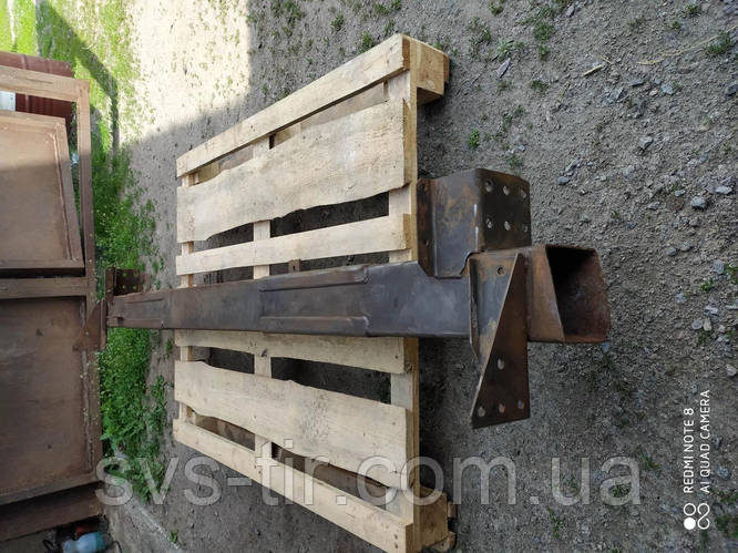 Купить Усилитель переднего бампера DAF XF 105 евро 5, 1674548, цена ...