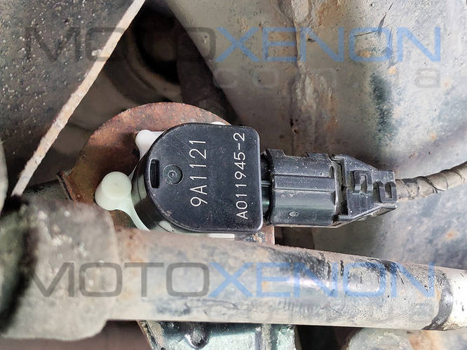 Датчик положения кузова Mazda 6 GH передний GS1F5121Y (AFS height ...
