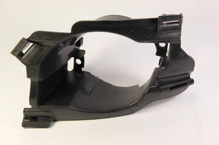 Купить Корпус противотуманной фары правый Renault Logan (Breckner ...