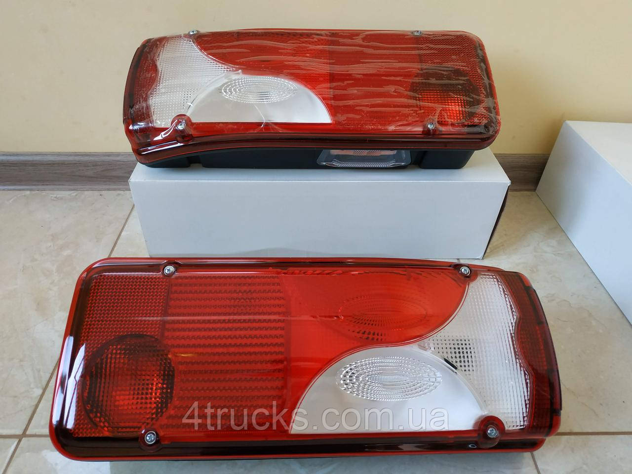 Фонарь задний SCANIA P G R T 01.2003- Фонарь Скания левый правый с ...