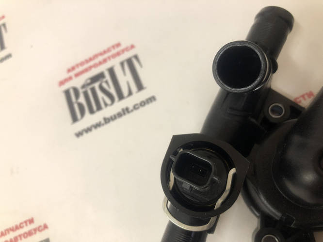 Купити Термостат Trafic / Vivaro 2.0 dci (8200907234) (8200907239 ...