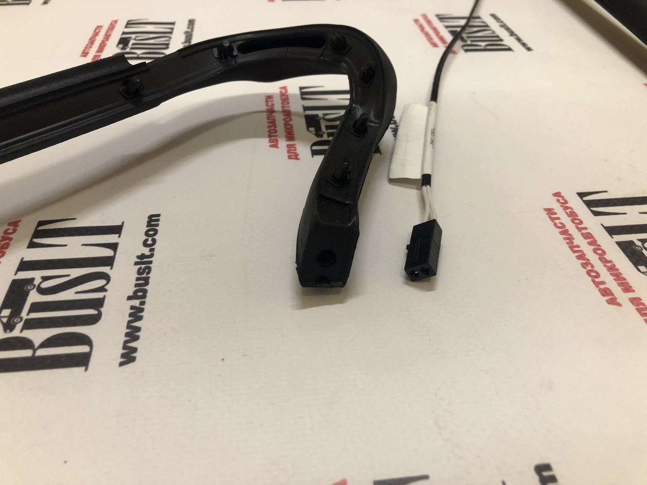 Ущільнення зсувних дверей з датчиком захисту від защемлення VW T5 03 ...